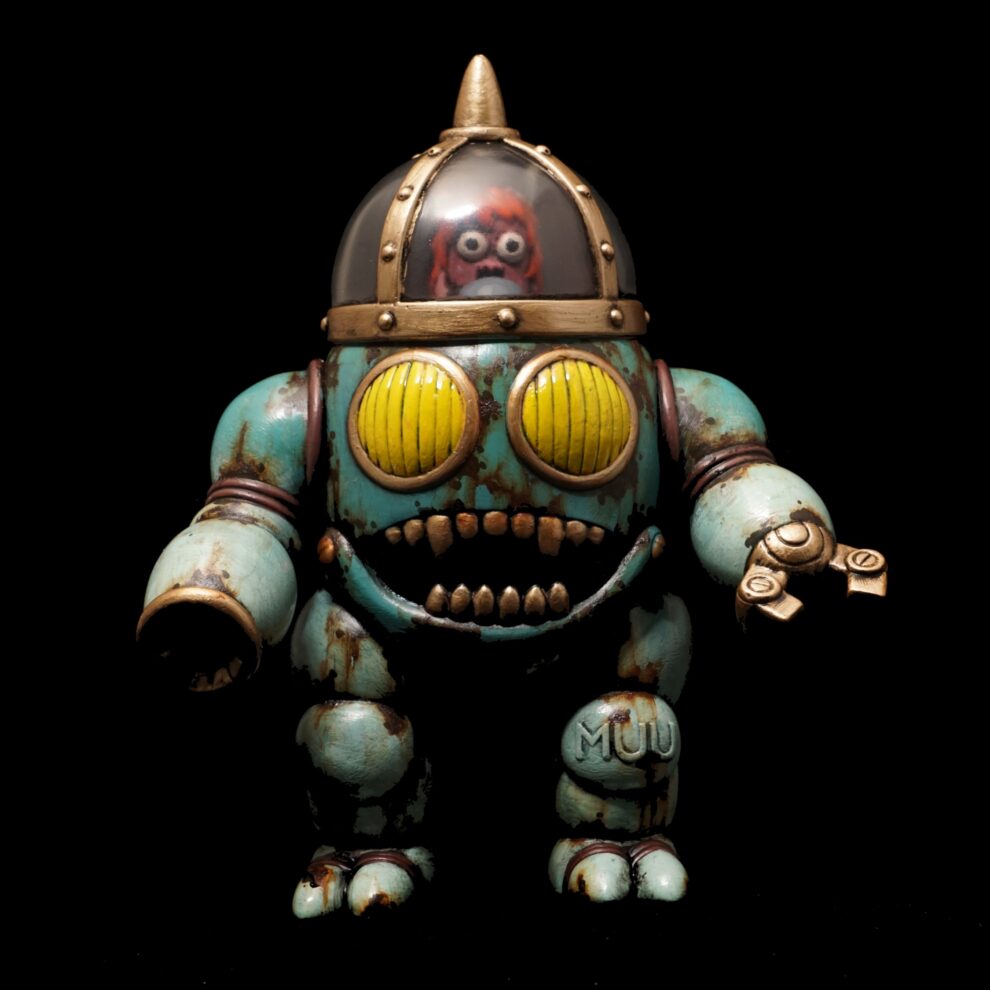 Clutter Gallery present; Ugly Robots!